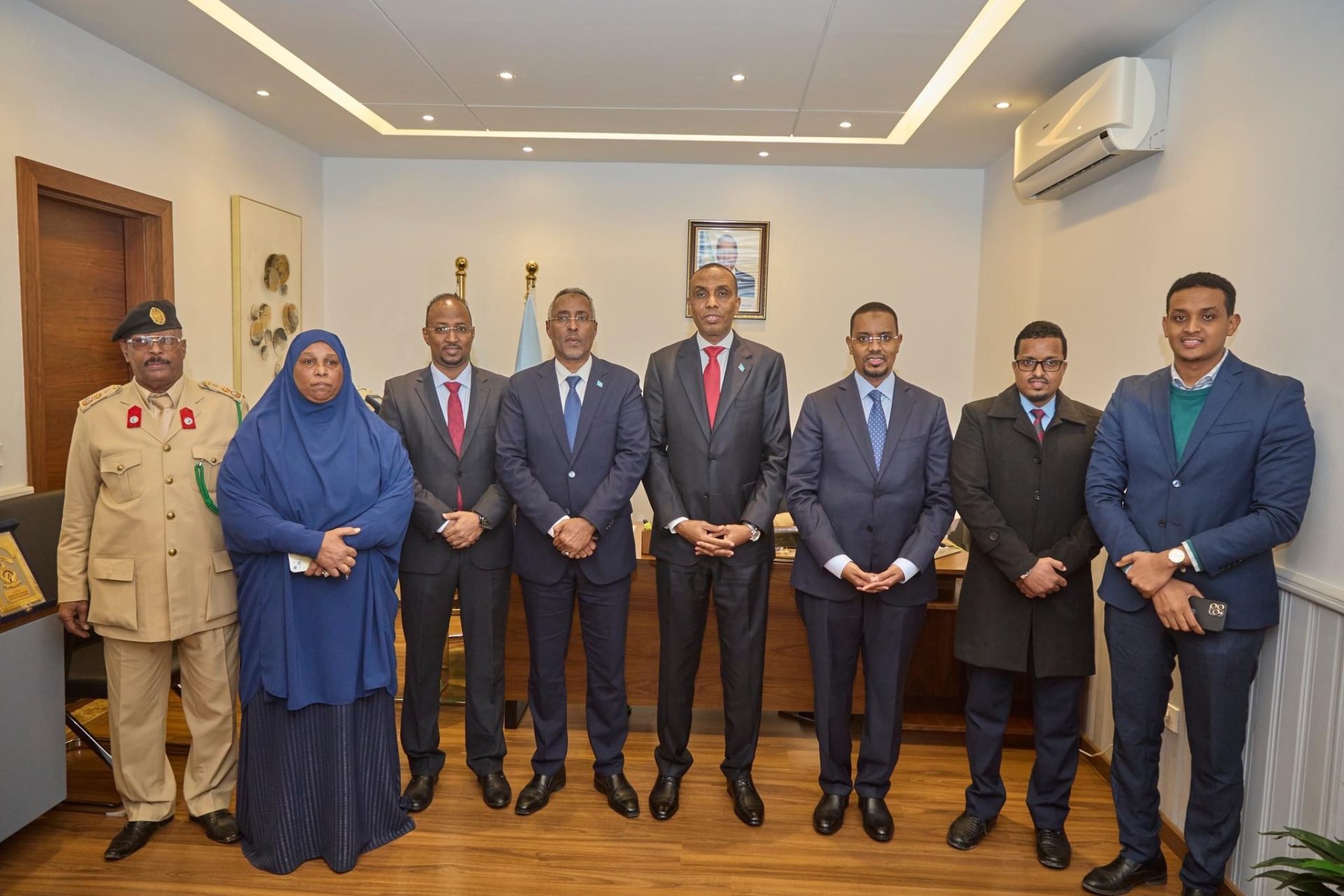 PM Hamza meets diplomats of the Somali embassy in Egypt – Somali ...