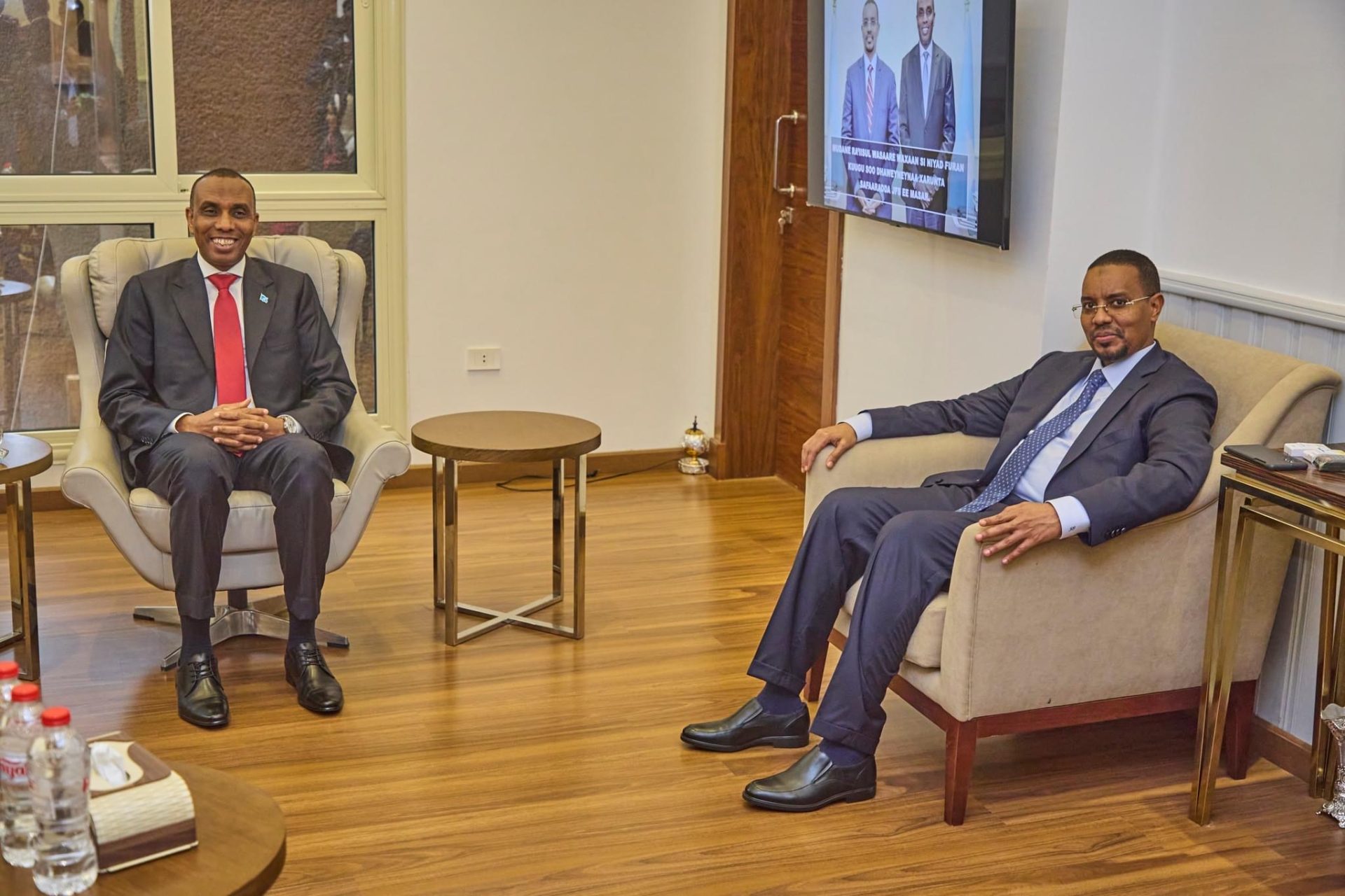PM Hamza meets diplomats of the Somali embassy in Egypt – Somali ...