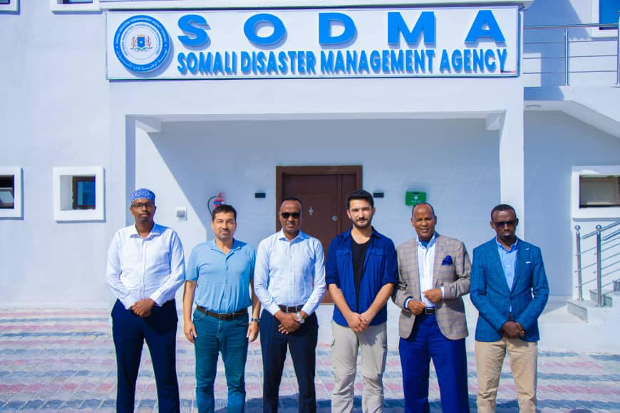 SoDMA Commissioner receives Turkish Red Crescent officials – Somali ...