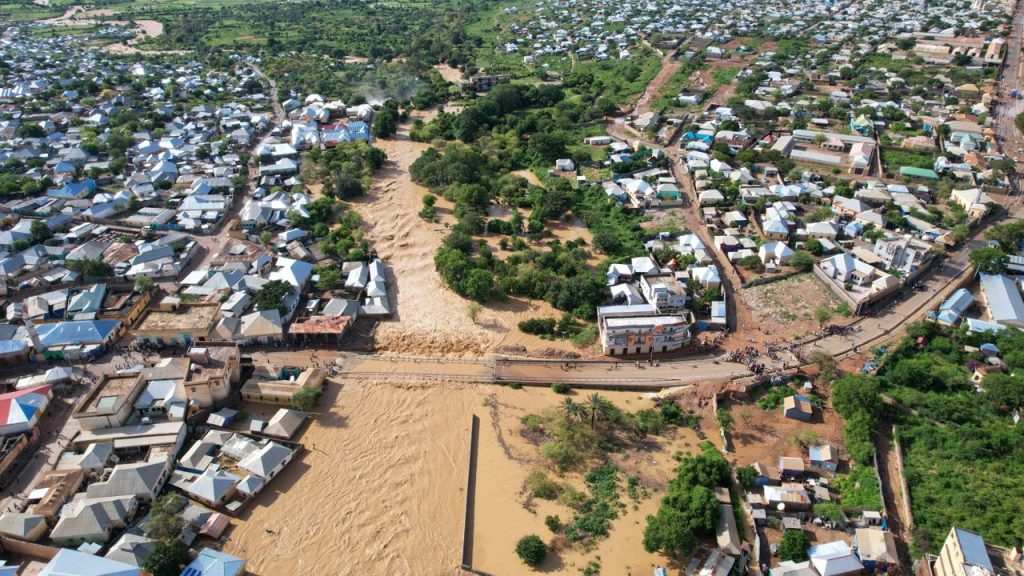 Pictures : Impacts of the latest rainy floods in Baidoa town in Bay ...