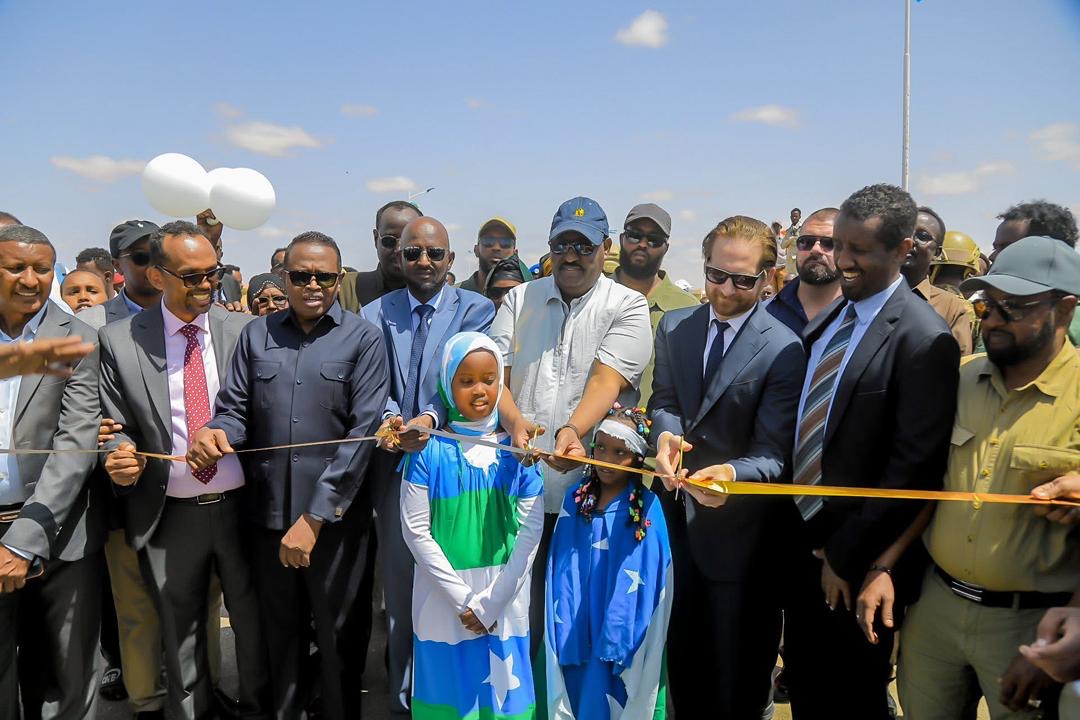 Federal Government Completes Construction of Modern Bridge in Garowe ...